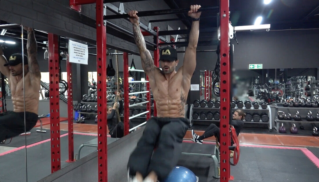 How to get the BEST Six Pack Abs with Fitness Trainer Roberto Gatto ...